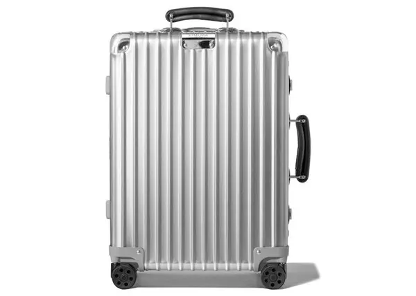 RIMOWA Classic Cabin Luggage - Silver