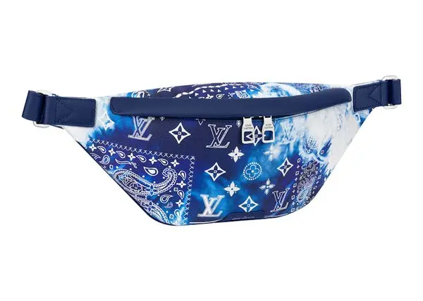 LOUIS VUITTON Bum Bag Discovery Pm Monogram Bandana - Bleached Blue