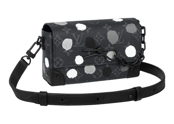 LOUIS VUITTON X Yayoi Kusama Steamer Wearable Wallet