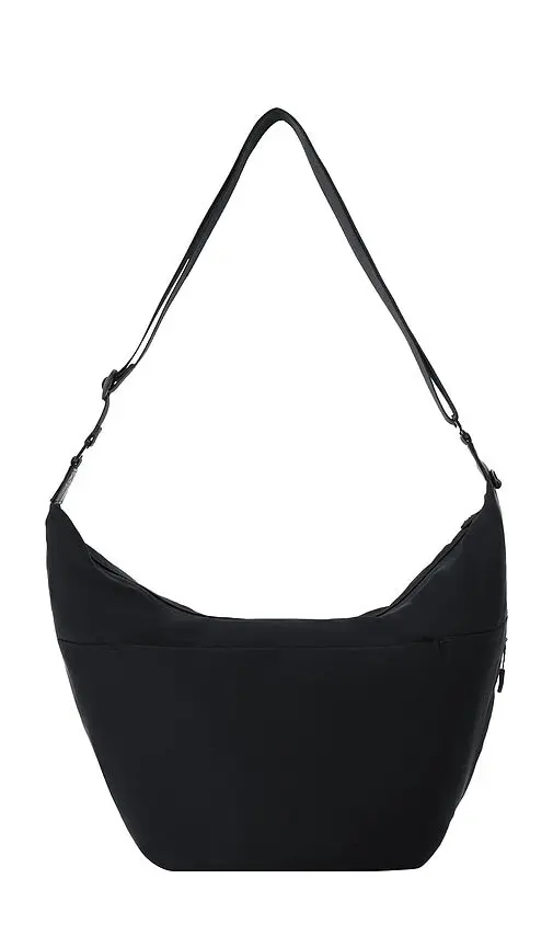 BEIS The Crescent Catchall Bag