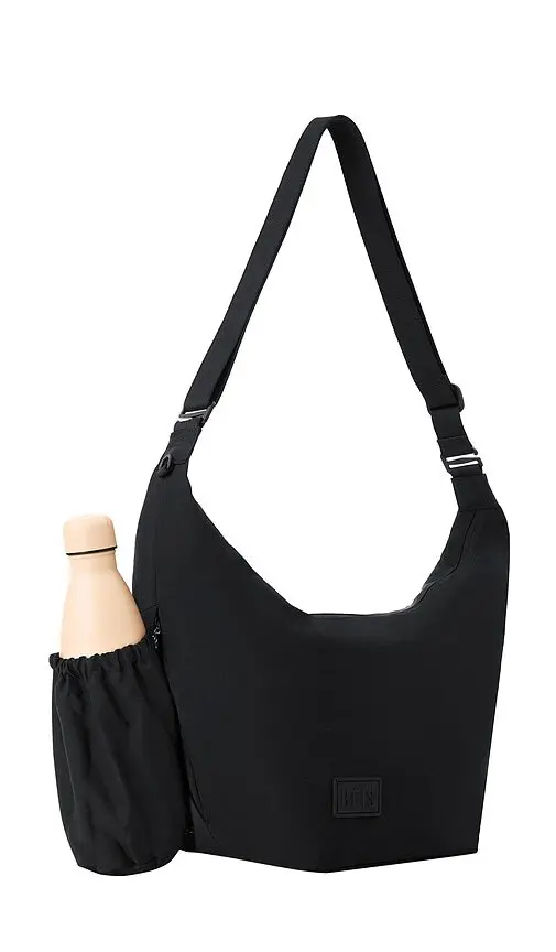 BEIS The Crescent Catchall Bag
