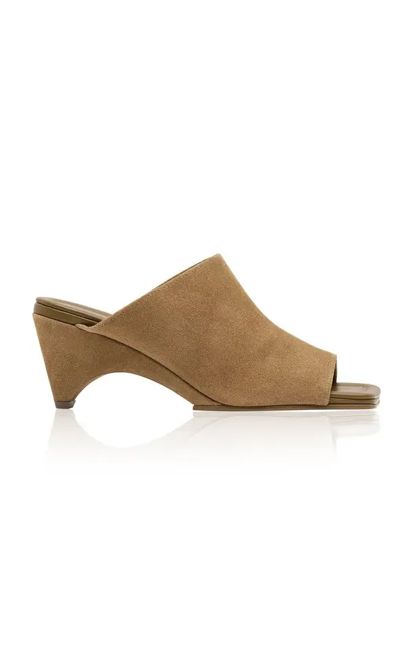 ST. AGNI Suede Arc Wedge