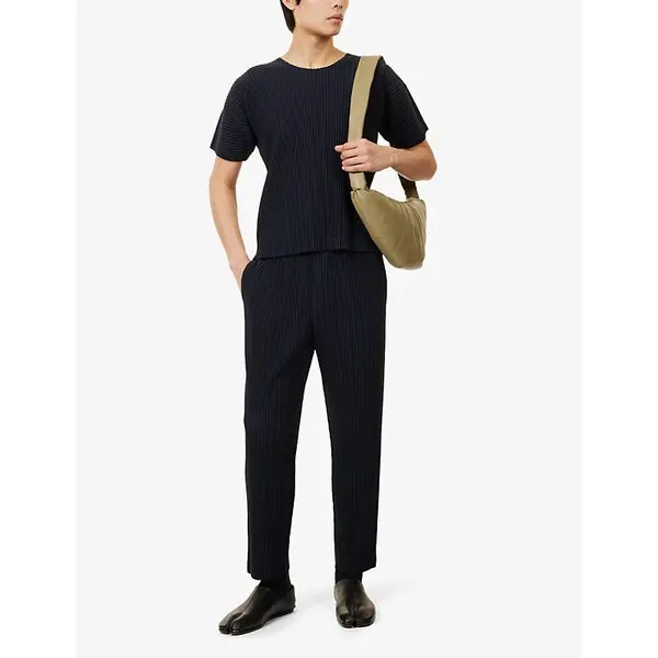 Issey Miyake Round-neck Pleated Knitted T-shirt - Navy