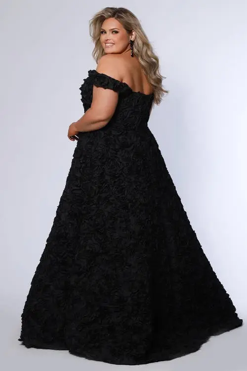 SYDNEY'S CLOSET Off-the-shoulder A-line Gown - Black