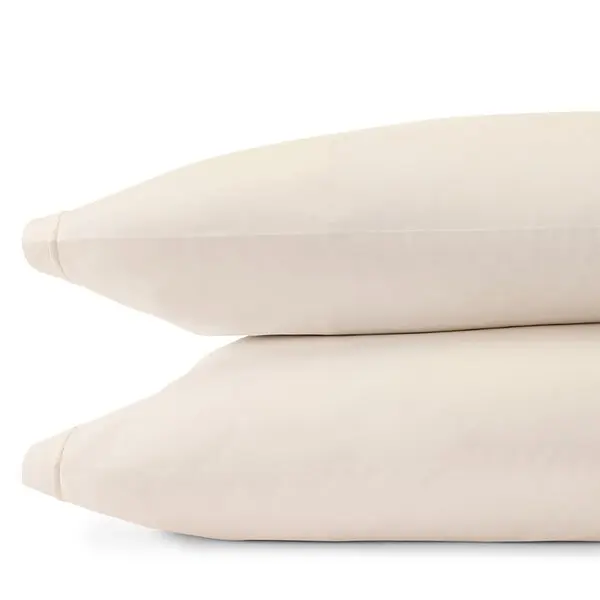 HUDSON PARK COLLECTION Italian Percale Solid Standard Pillowcase Pair Exclusive - Vanilla Sky