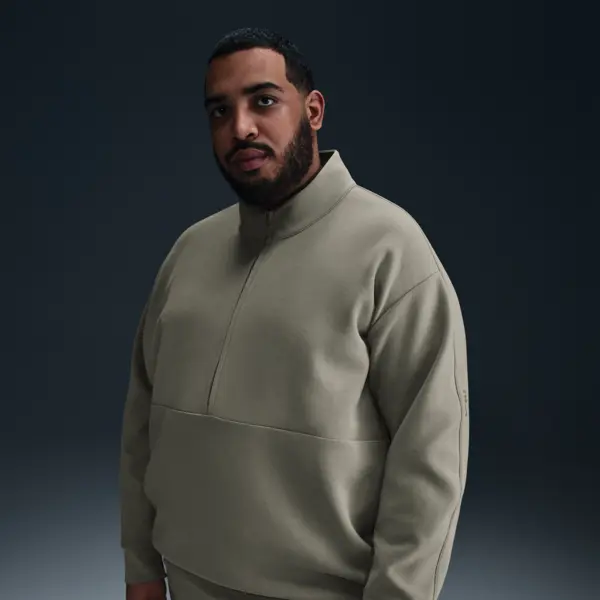 Nike 24.7 Impossiblysoft Dri-fit 1/2-zip Top - Green
