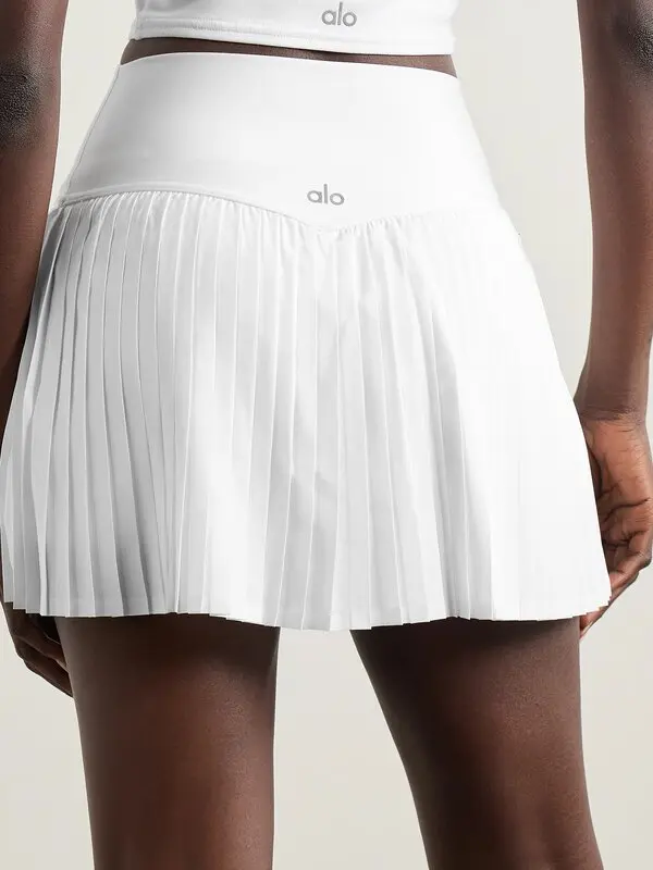 Alo Yoga Grand Slam Pleated Airlift Tennis Skirt In White - 40