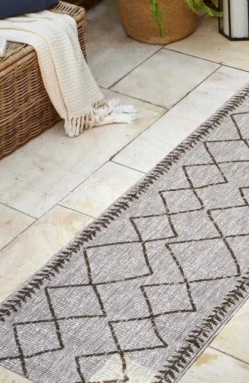 JONATHAN Y Derya Diamond Trellis Indoor/outdoor Area Rug - Beige/brown