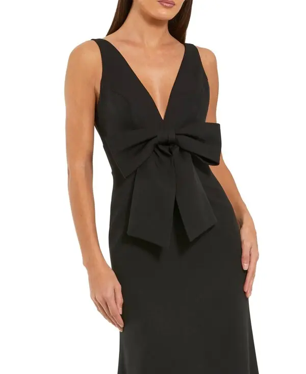 Mac Duggal Crepe Sleeveless V-neck Column Gown With Bow - Black