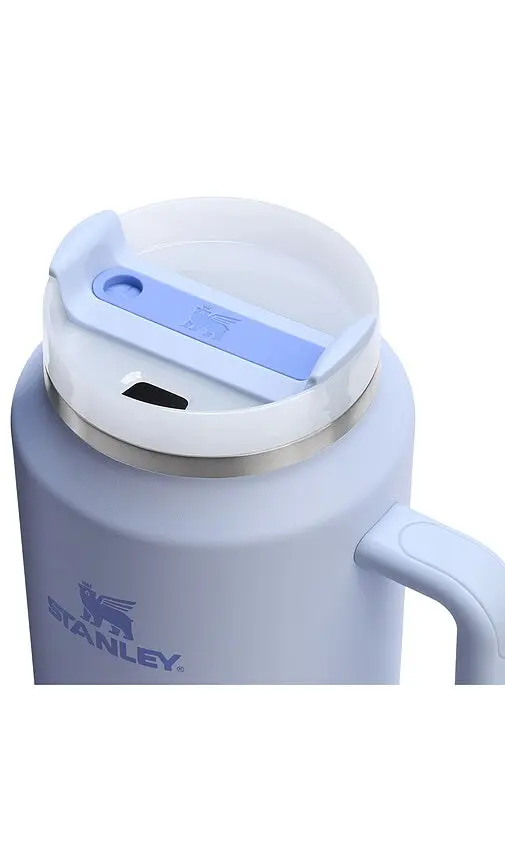 STANLEY The Quencher H2.0 Flowstate Tumbler 64 Oz In Blue