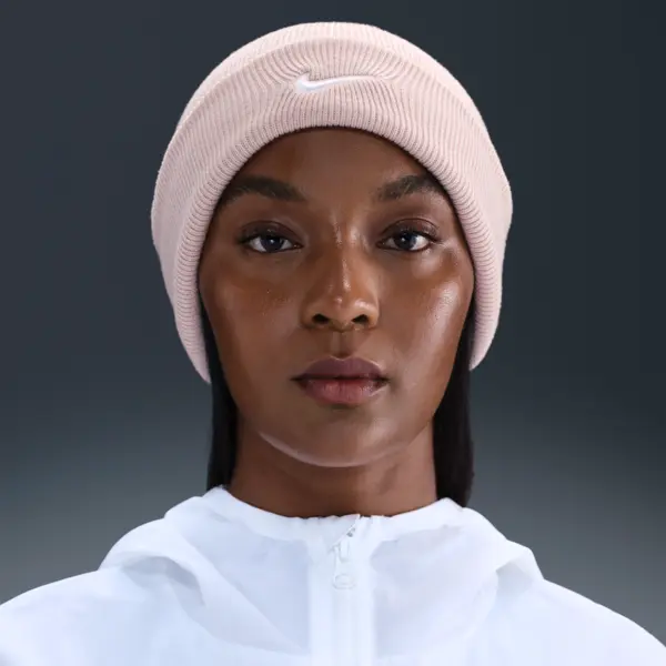 Nike Peak Swoosh Beanie - Pink