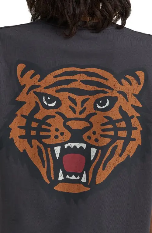 Wrangler Tiger Logo Graphic T-shirt