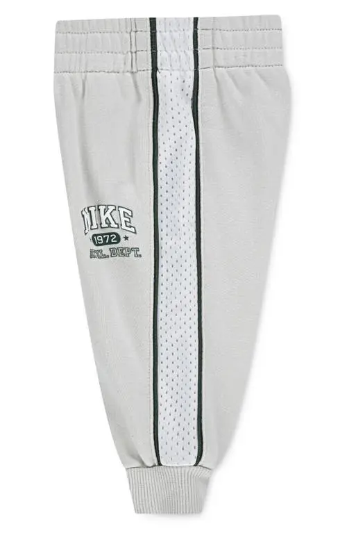Nike Essential Fleece Sweatshirt And Joggers Set
