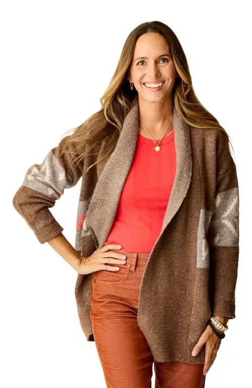 Carve Designs Priya Jacquard Topper - Sumac Pattern