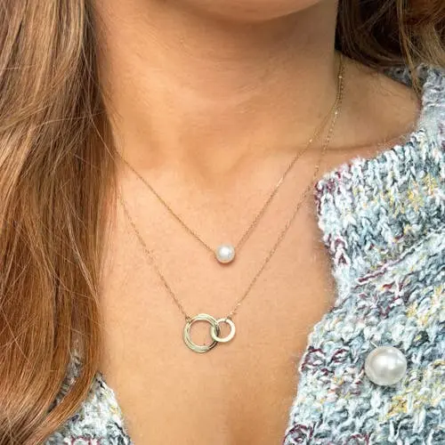 THE LOVERY FINE JEWELRY Gold Interlocking Infinity Necklace