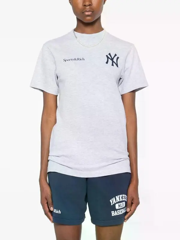 Sporty & Rich Logo T-shirt