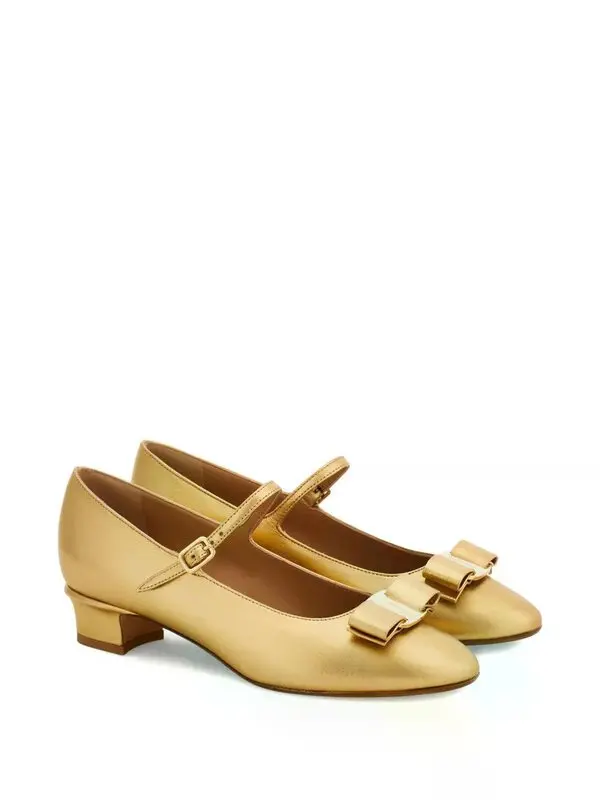 FERRAGAMO 30mm Vara Bow Mary Jane Pumps