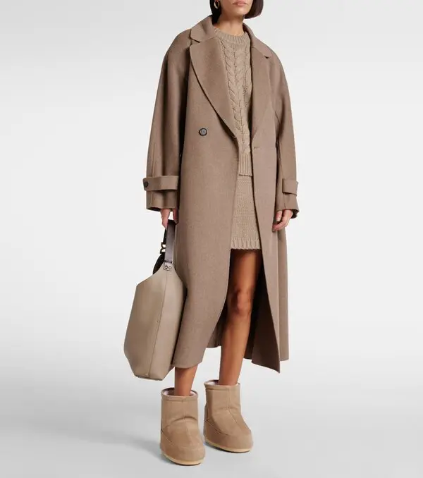 Moon Boot Suede Lace-up Boots - Beige