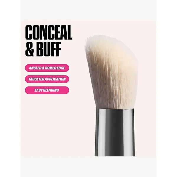 HUDA BEAUTY Undereye Buff Brush