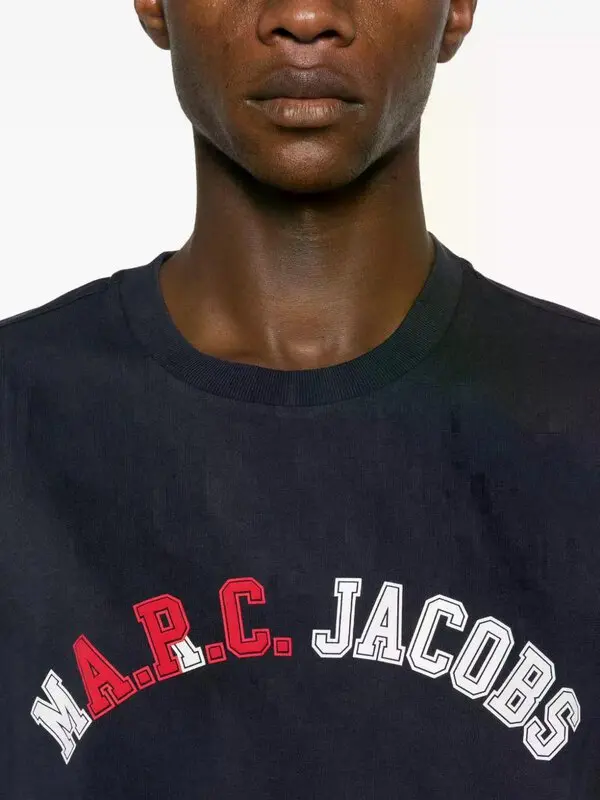 A.p.c. Logo-appliqué T-shirt