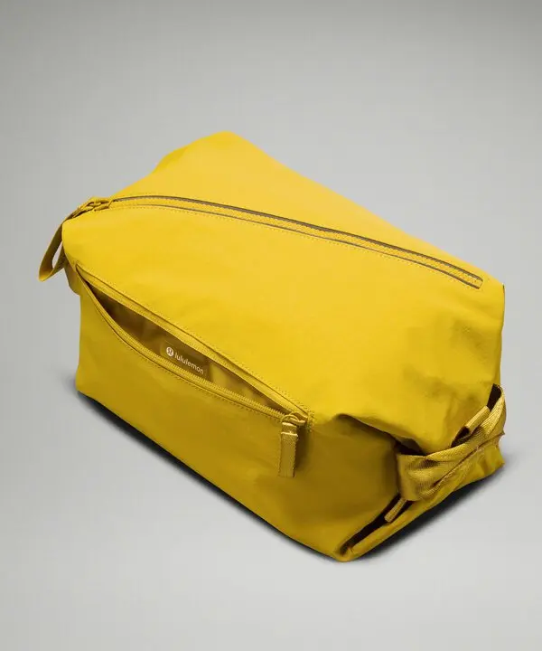 Lululemon Fast Track 2.0 10l Bag - Gilded Yellow
