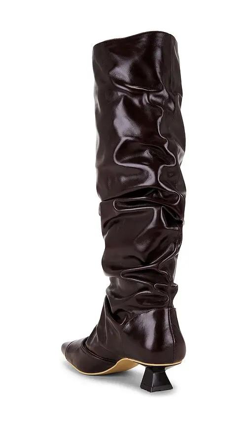DIRT Gathered Boots - Maroon