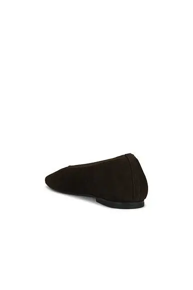 TOTEME Minimalist Suede Ballerina Flat - Pepper