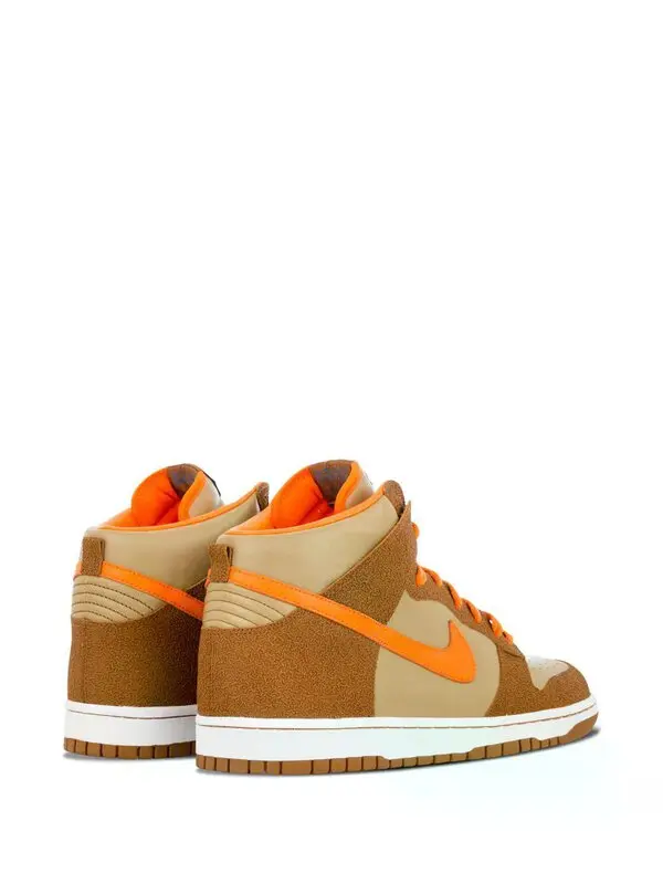 Nike Dunk High Premium Sneakers - Brown