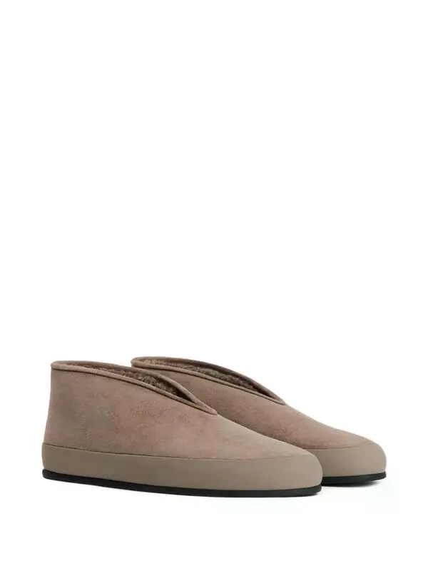12 STOREEZ Shearling-lined Suede Loafers
