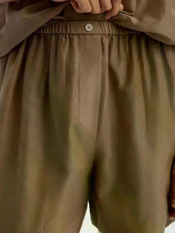 12 STOREEZ Elasticated-waist Cotton Shorts - Brown