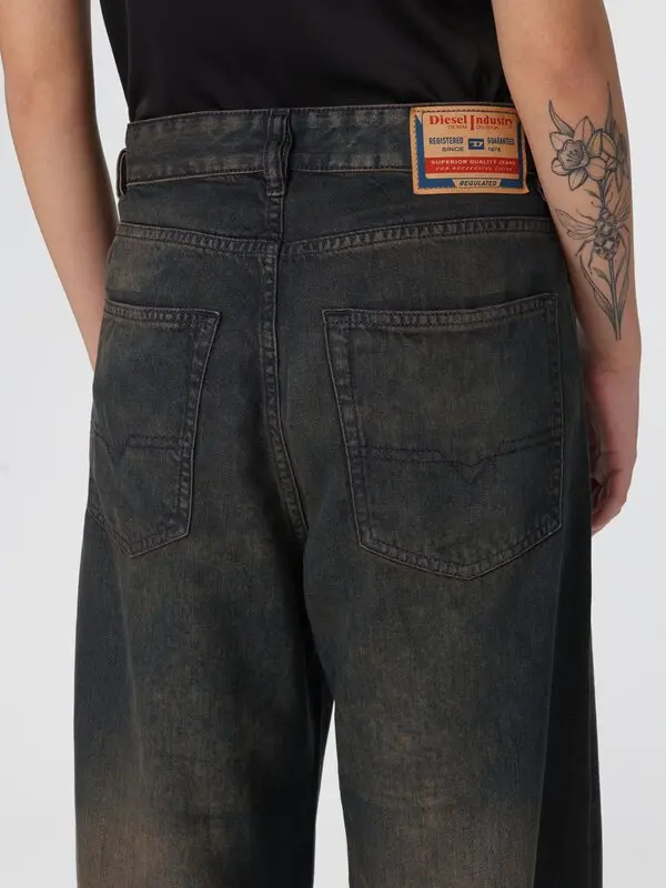 DIESEL Wide-leg Jeans