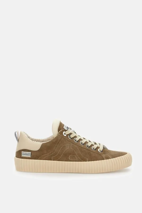 SPRINGA Suede Sneakers