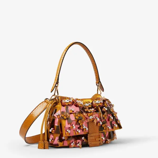 Fendi Mamma Baguette Medium