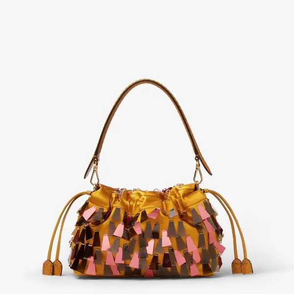 Fendi Mamma Baguette Medium