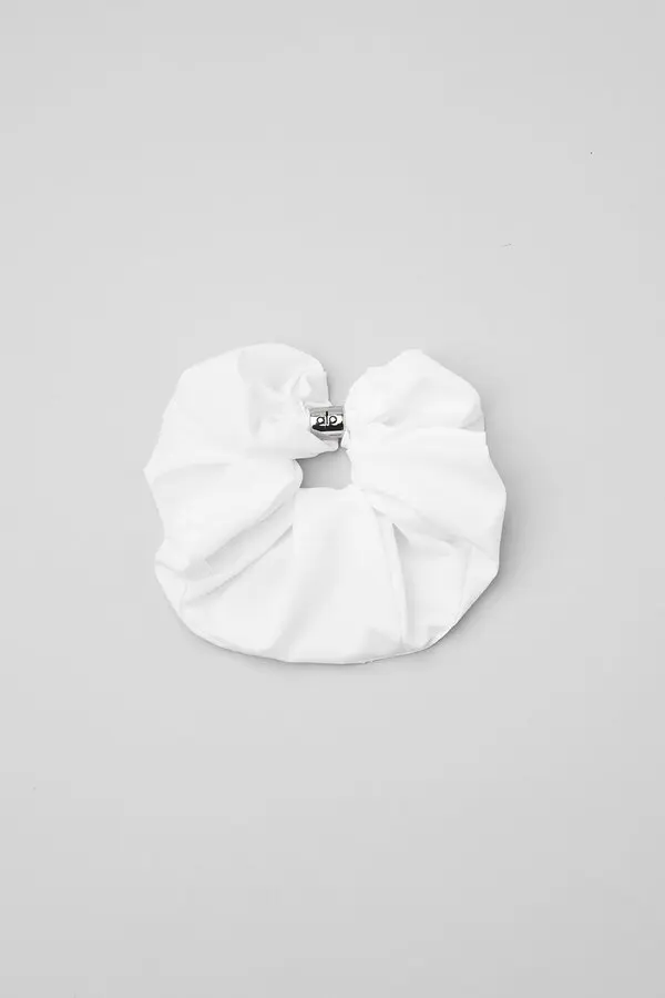 Alo Yoga Alosoft Headband - Bead It Oversized Scrunchie - Wh