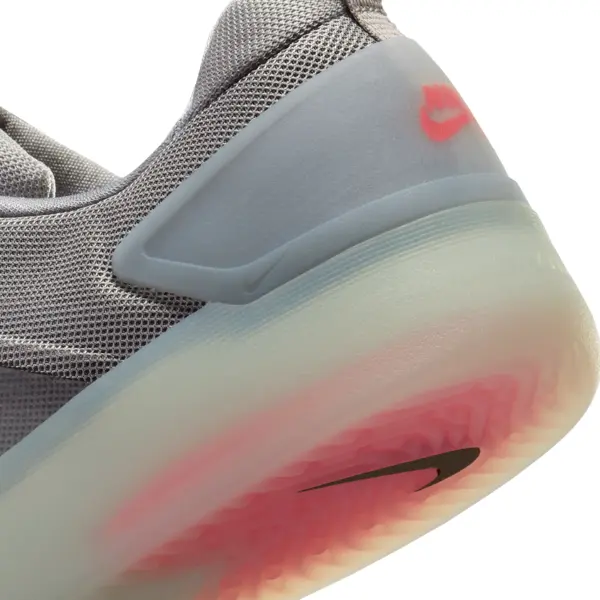 Nike Sb Zoom Nyjah 4 Skate Shoes - Grey