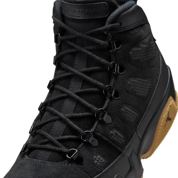 JORDAN Retro Boots - Black