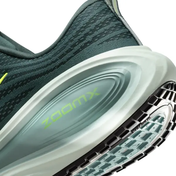Nike Vomero Plus Road Running Shoes - Green