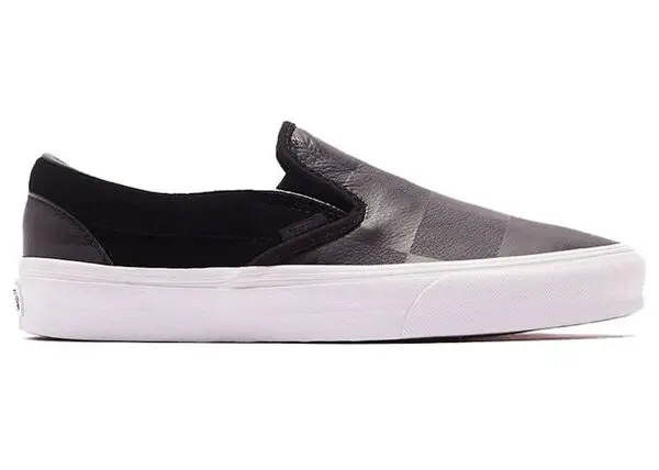 VANS Classic Oversized Checkerboard Slip-on Sneakers - Black/true White