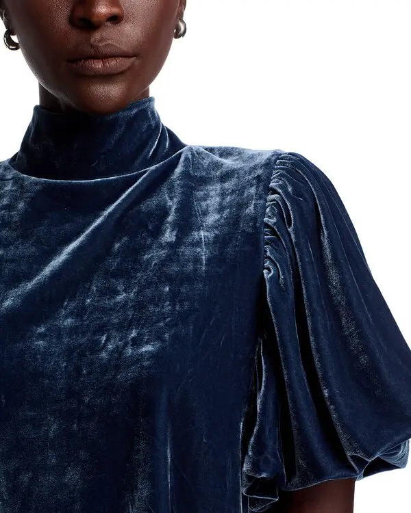 AREA STARS Velvet Mock Neck Top