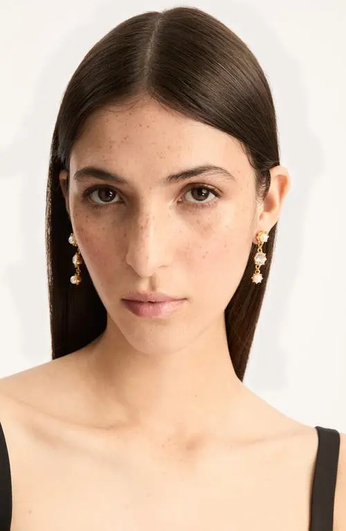 Oscar De La Renta Crystal Drop Earrings - Pearl