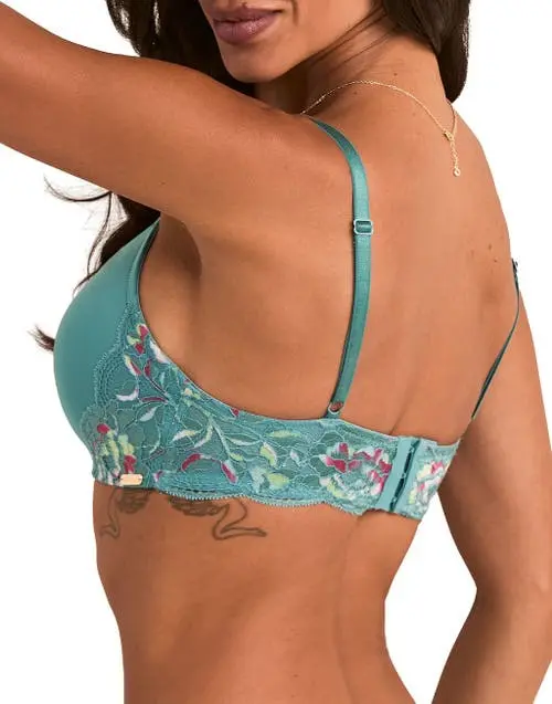 ADORE ME Arwen Contour Plunge Bra