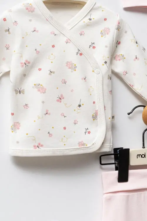 MOI NOI Floral Print Outfit Set