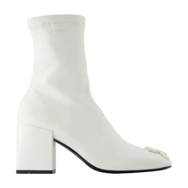 COURREGES Reedition Leather Ankle Boots