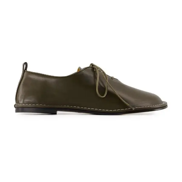 Ami One Cut Leather Flat Shoes - Black