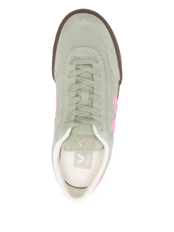 VEJA Low Top Sneakers