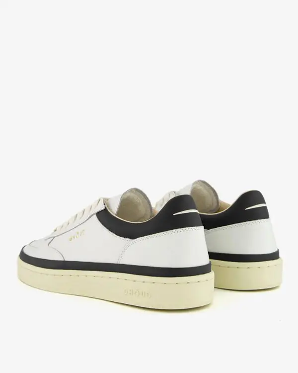 GHOUD VENICE Low Leather Sneakers - Black