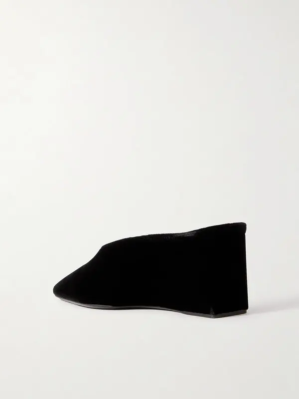 Alaïa 75 Velvet Wedge Mules - Black
