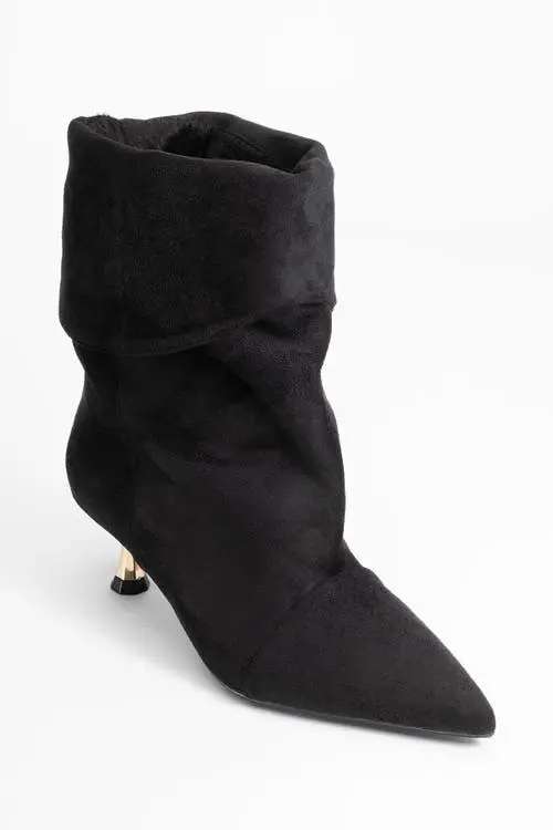 PROLOGUE SHOES Stein Pointed-toe Boots - Black Suede Faux Leather