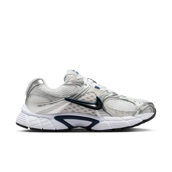 Nike V5 Rnr Sneakers With Reflective Accents - Grey